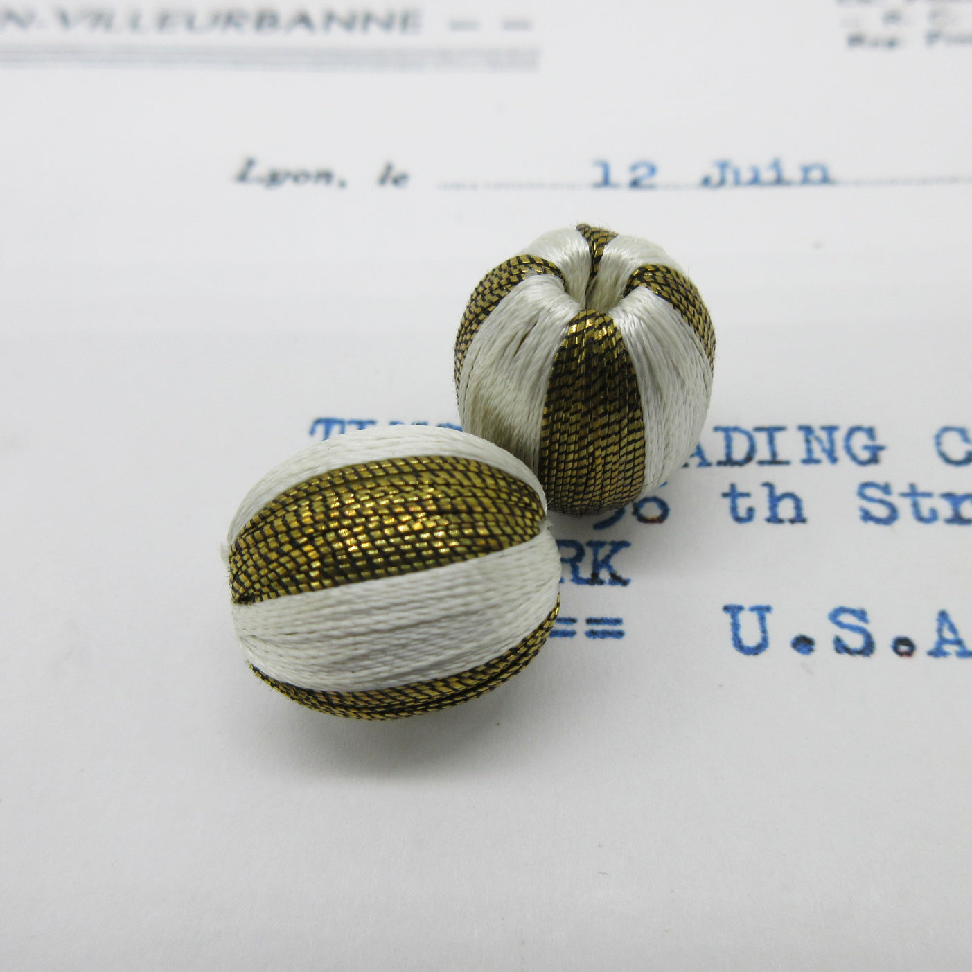 Metallic Rayon Thread Stripe Round Multi Colors 2 Pcs – Tinsel Trading